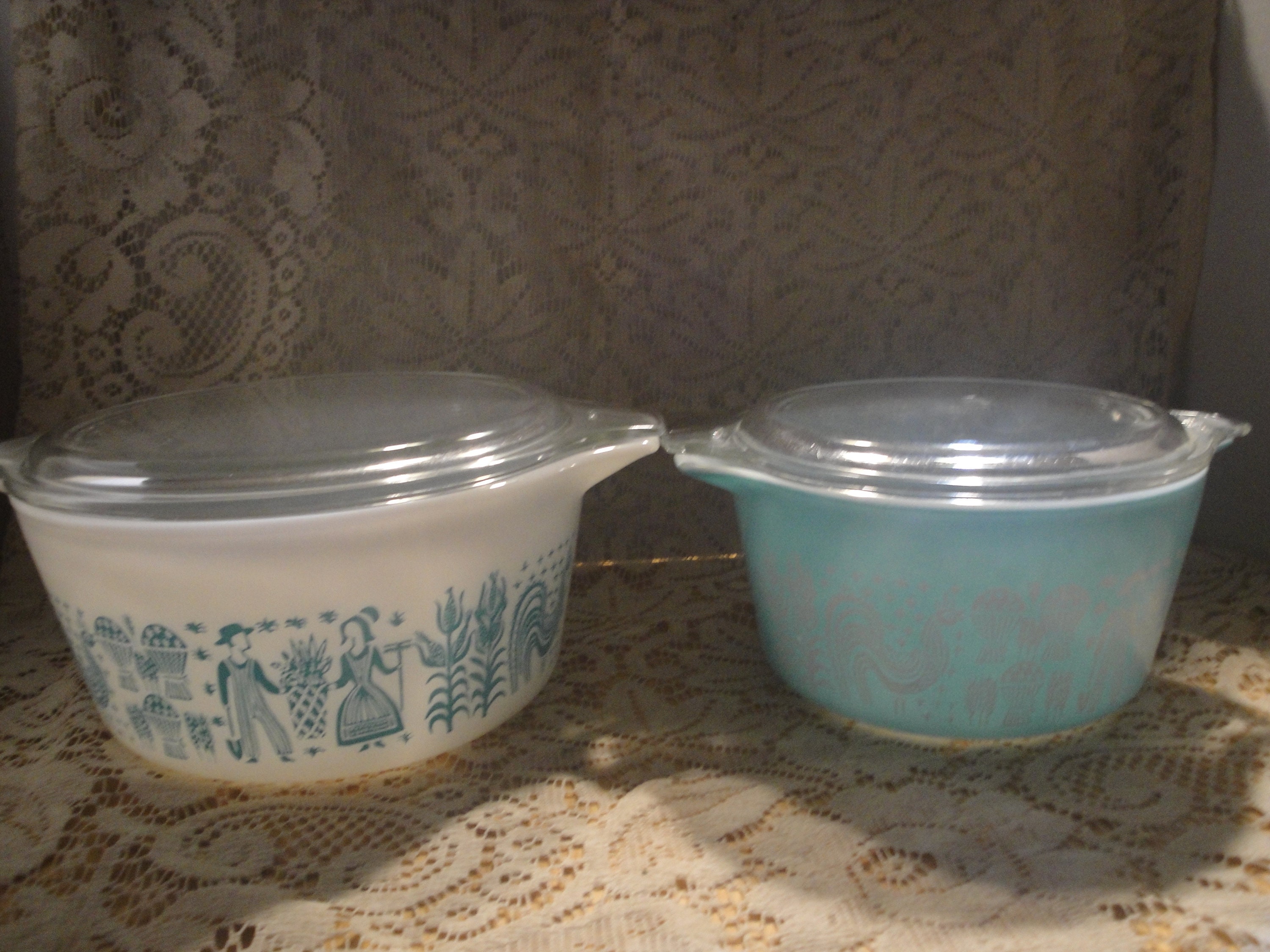 Butterprint (amish) Vintage Pyrex Round Casserole Dishes, Set of 2 , 4 ...