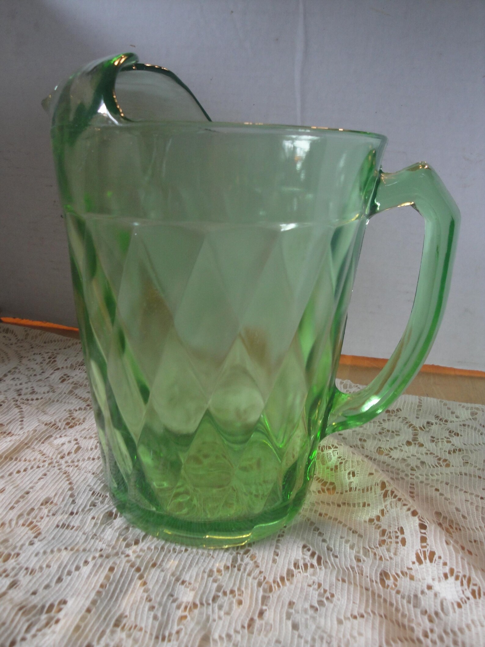 Vintage Hazel Atlas Harlequin Diamond Pattern Green Uranium Vaseline ...