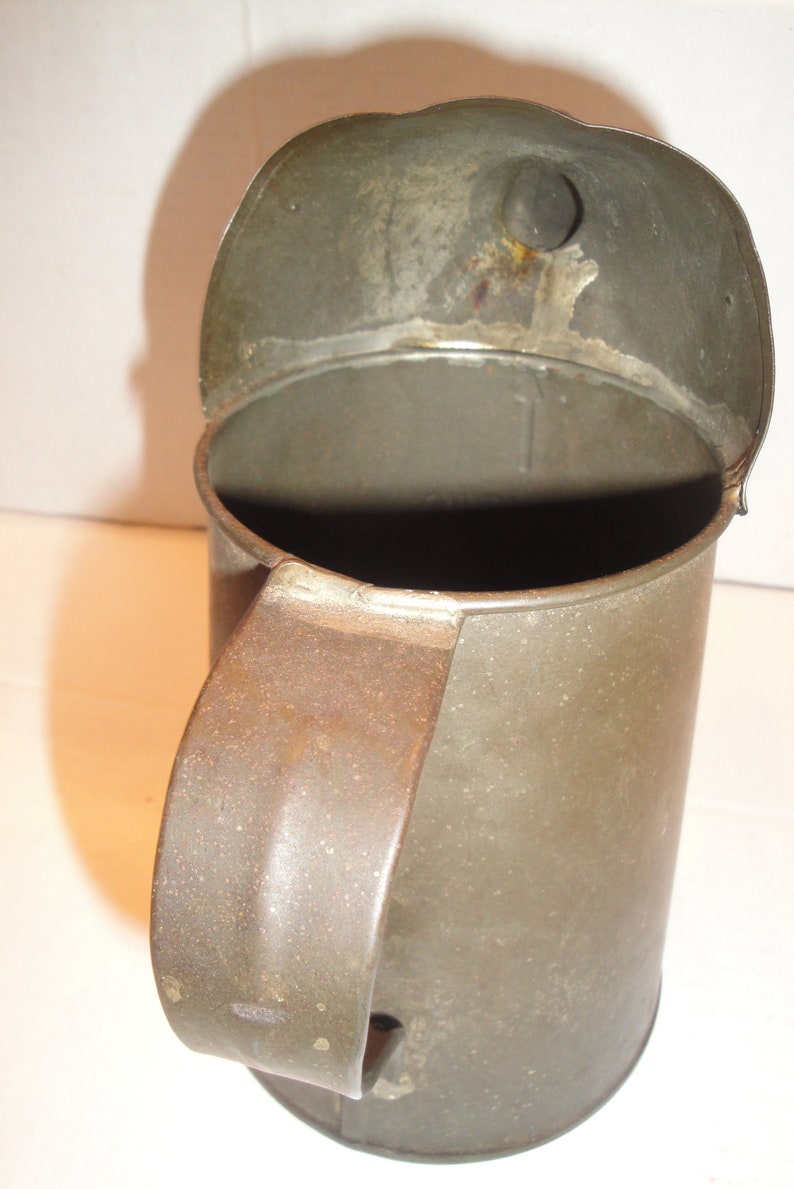 Old Farm Primitive Tool, Pitcher Oil Can, Marked 1 Qt. Liquid - Etsy