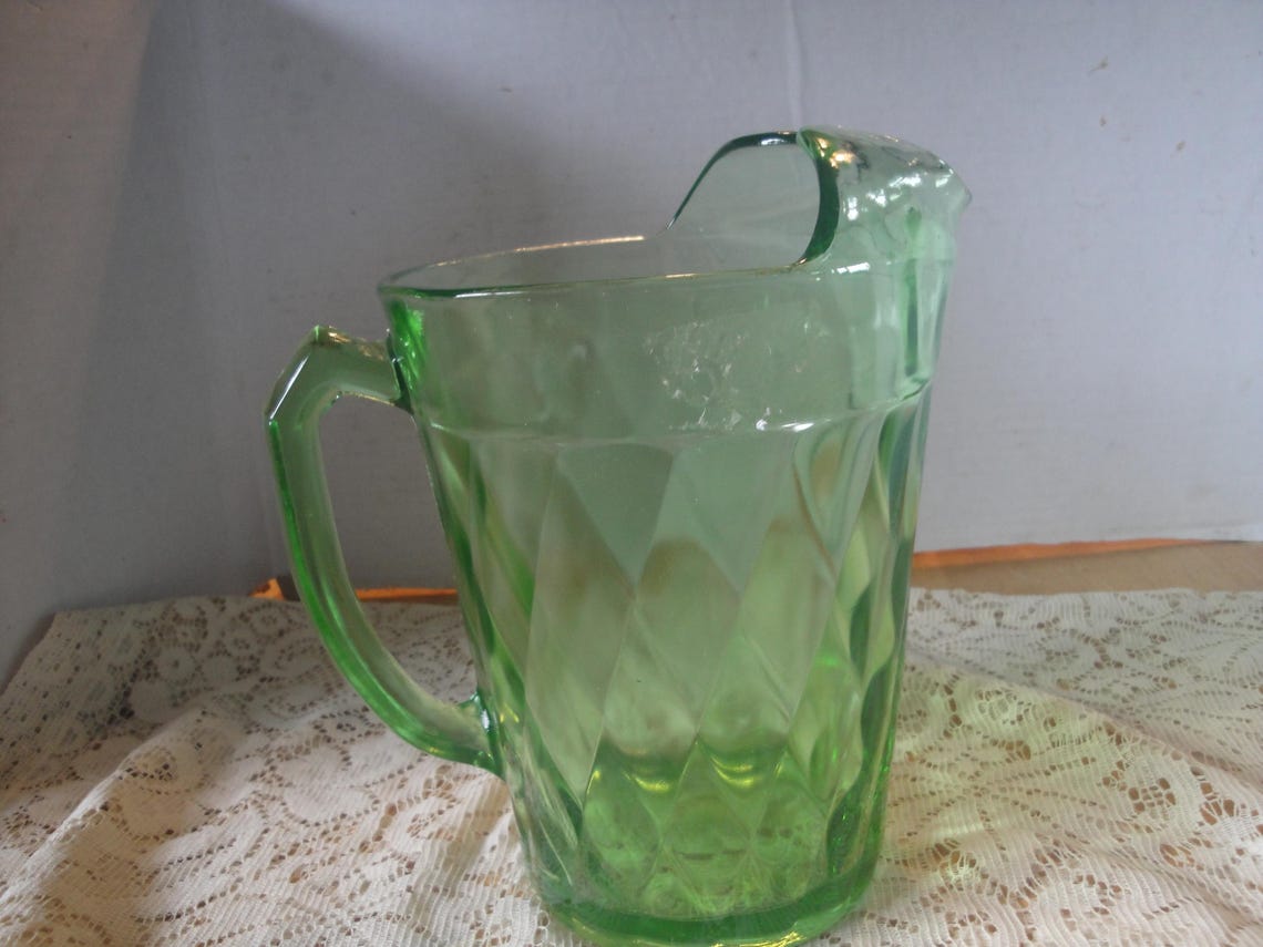 Vintage Hazel Atlas Harlequin Diamond Pattern Green Uranium Vaseline ...