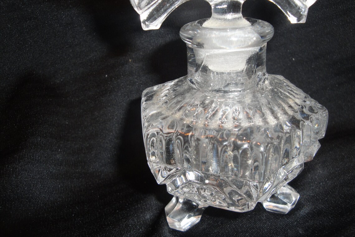 Vintage Floral Cut Glass Footed Perfume/scent Bottle With Tall Stopper ...