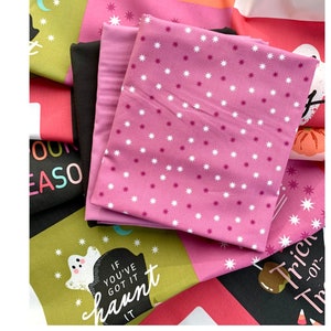 Weekender Quilt Kit With Hey Boo! Fabric Panels and Yardage - Etsy