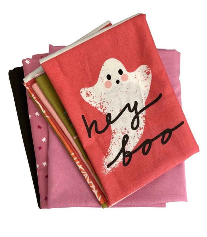 Weekender Quilt Kit With Hey Boo! Fabric Panels and Yardage - Etsy