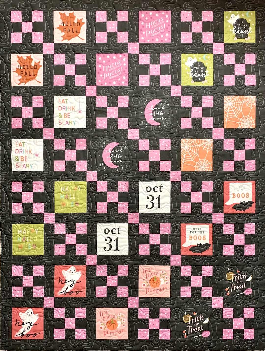 Weekender Quilt Kit With Hey Boo! Fabric Panels and Yardage - Etsy