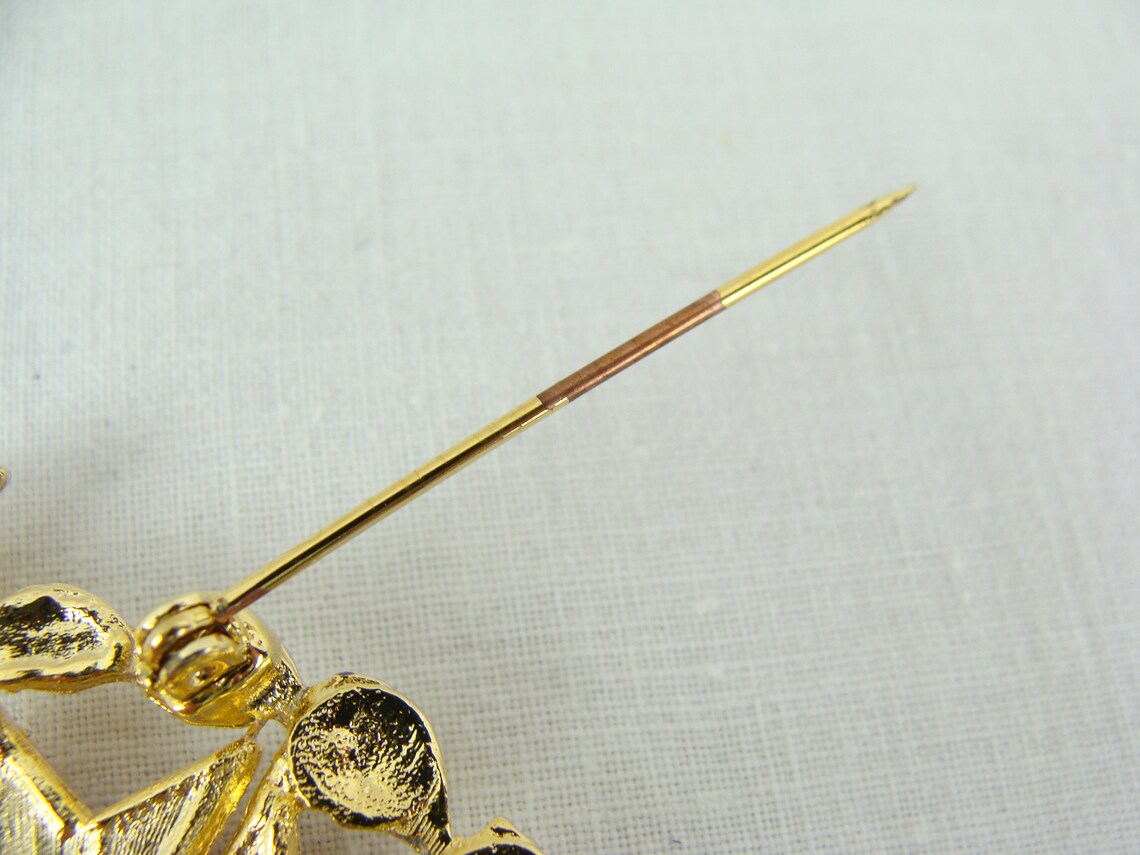 Vintage Crest Brooch 80s Coat of Arms Shield Heraldic Gold - Etsy