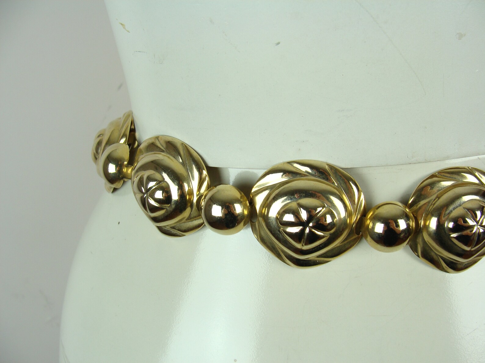 Vintage Chain Belt 70s Textured Raised Concho Medallion 1970s - Etsy