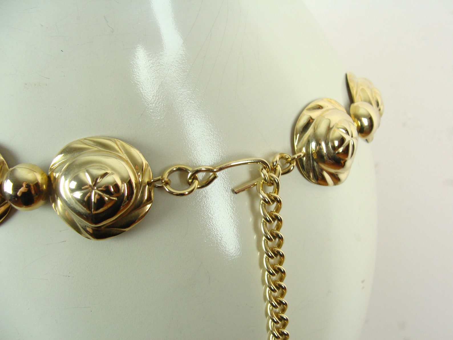 Vintage Chain Belt 70s Textured Raised Concho Medallion 1970s - Etsy
