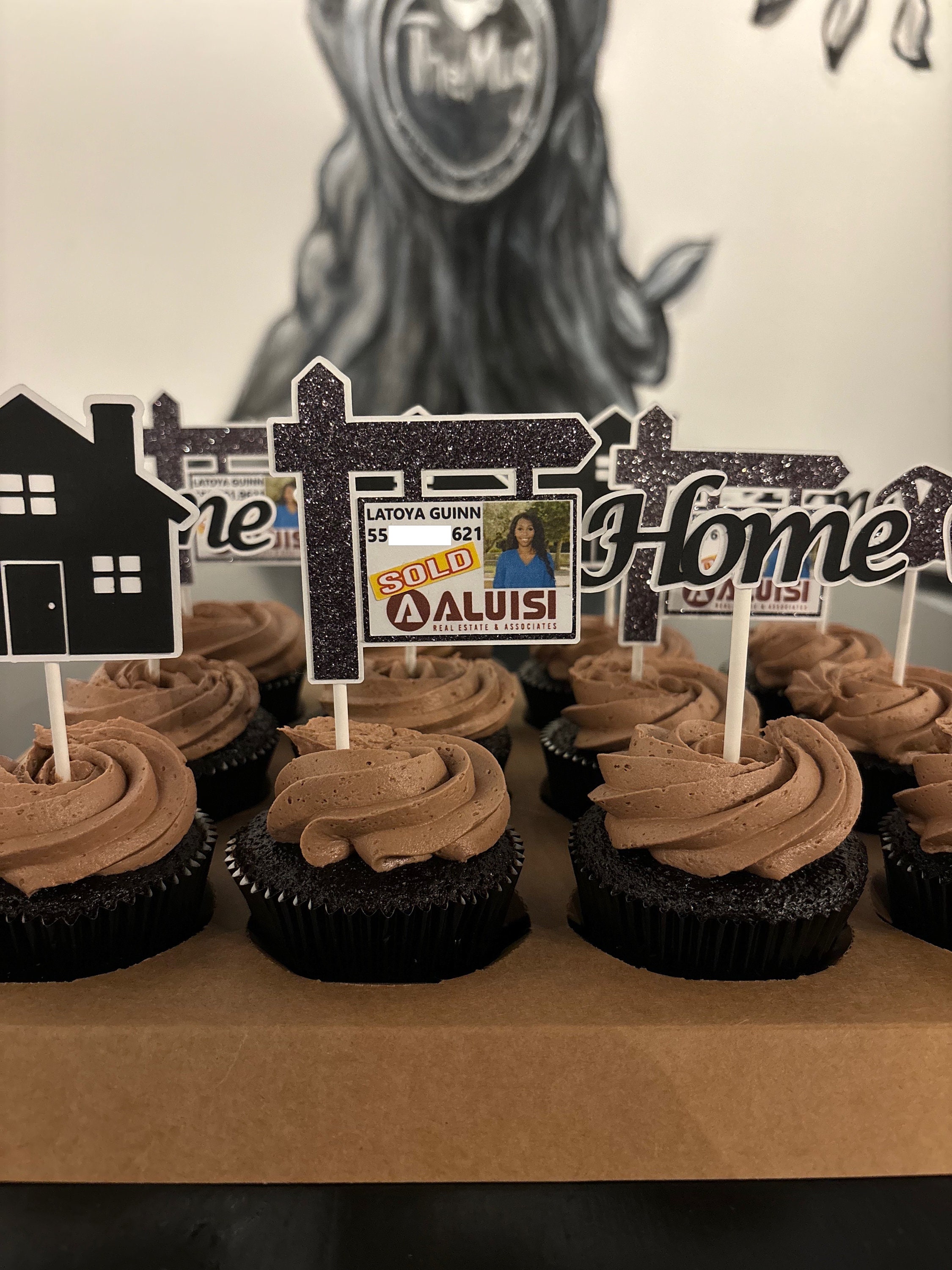 Real Estate Agent Cupcake Topper, Custom Realtor Gift, House Warming ...