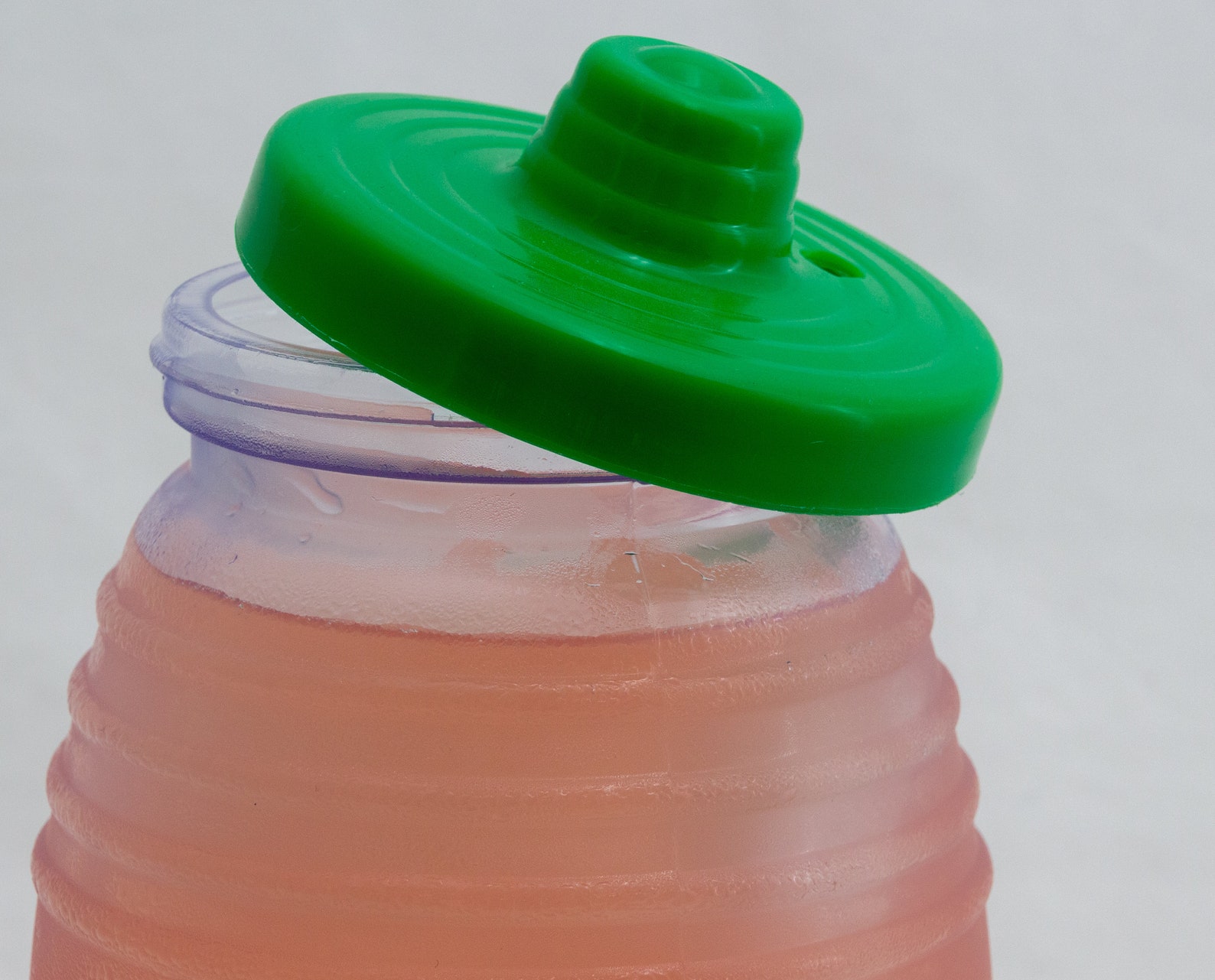 Set of Two Medium 16 Oz MEXICAN PLASTIC BARREL Cups With Tops - 5IN X 3 ...