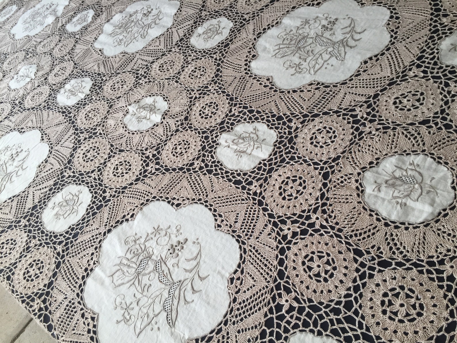 Hand Embroidered Ivory/ecru Large Bed Cover or Tablecloth With Knitted ...