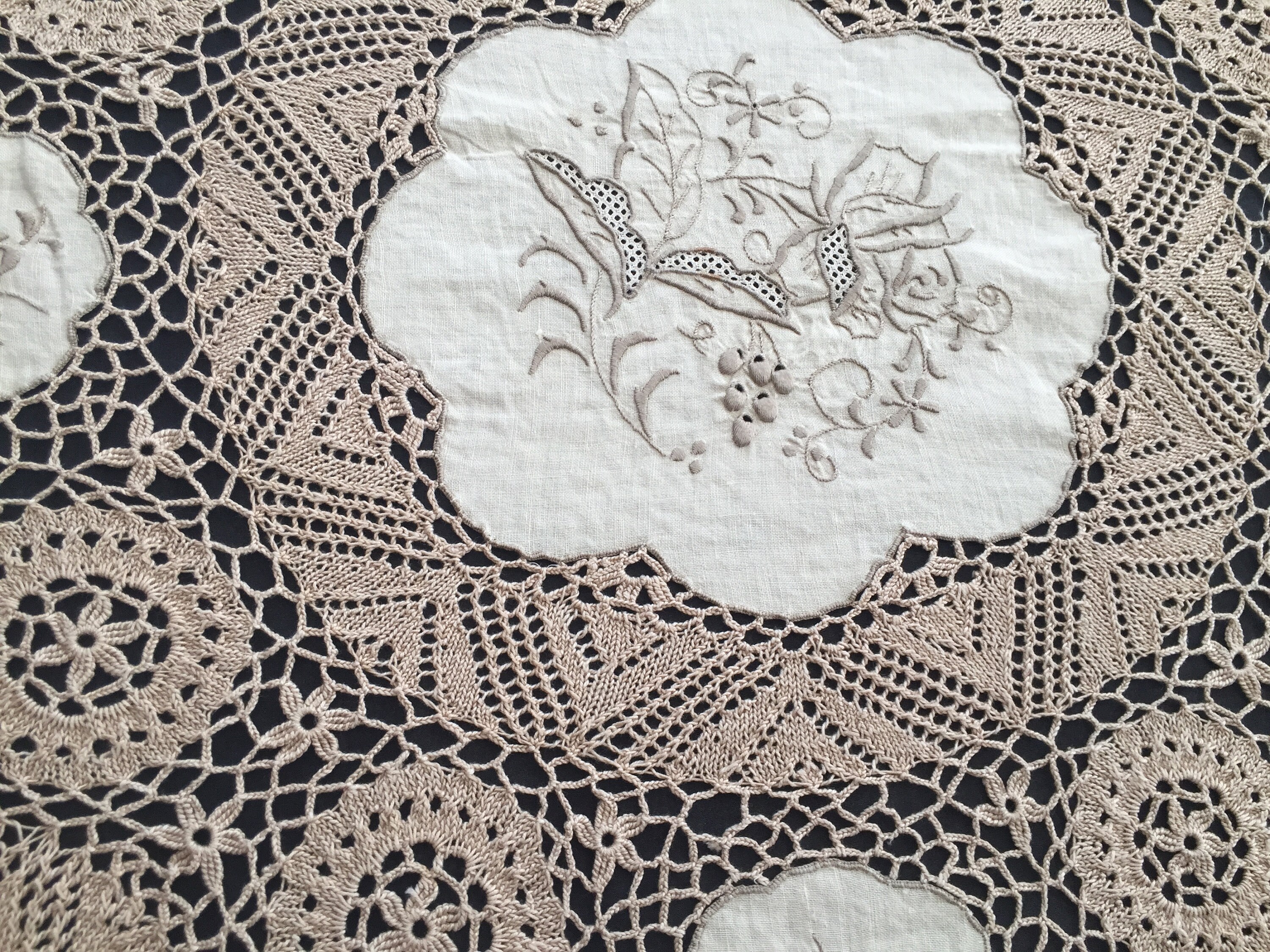 Hand Embroidered Ivory/ecru Large Bed Cover or Tablecloth With Knitted ...