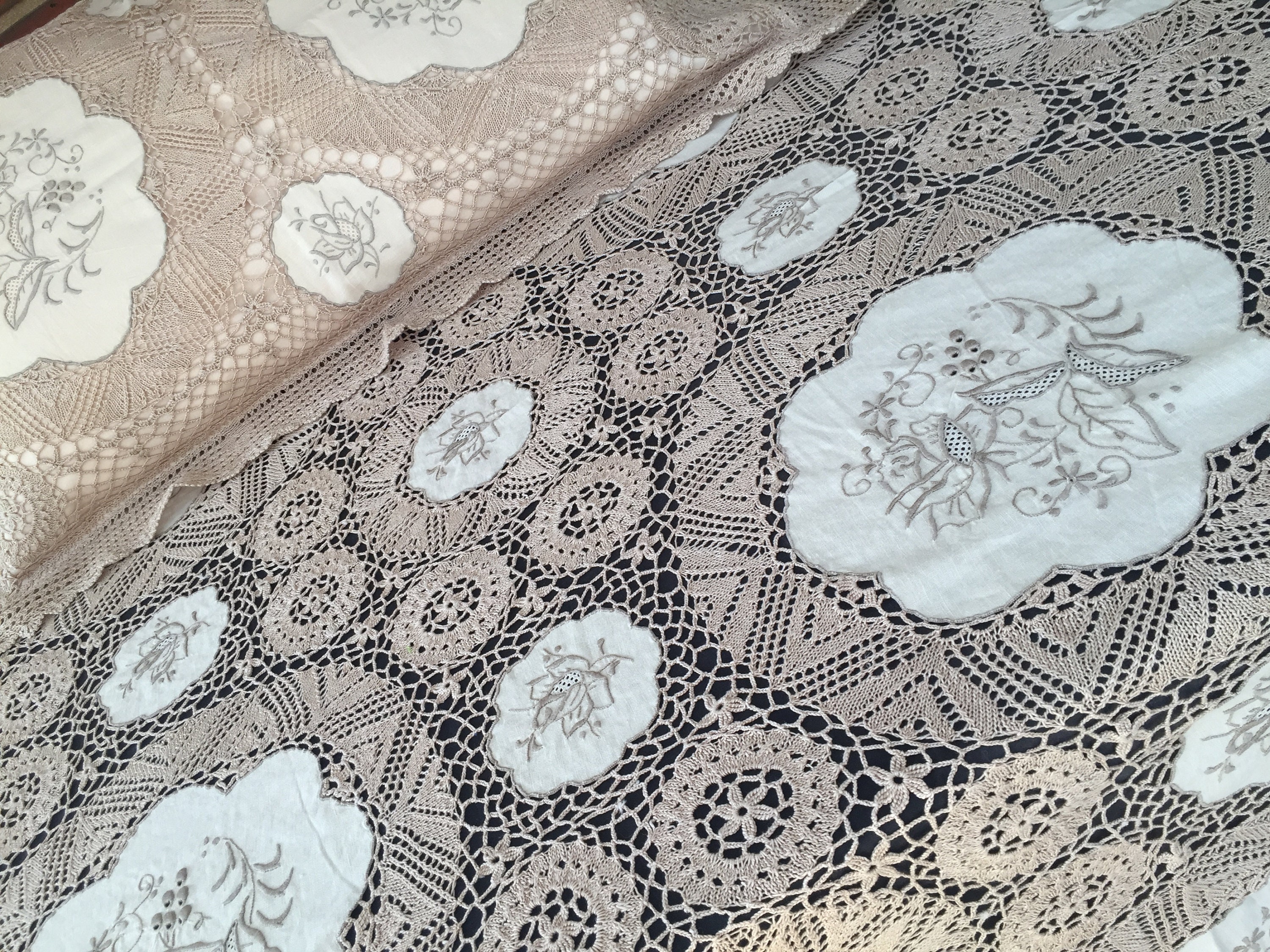 Hand Embroidered Ivory/ecru Large Bed Cover or Tablecloth With Knitted ...