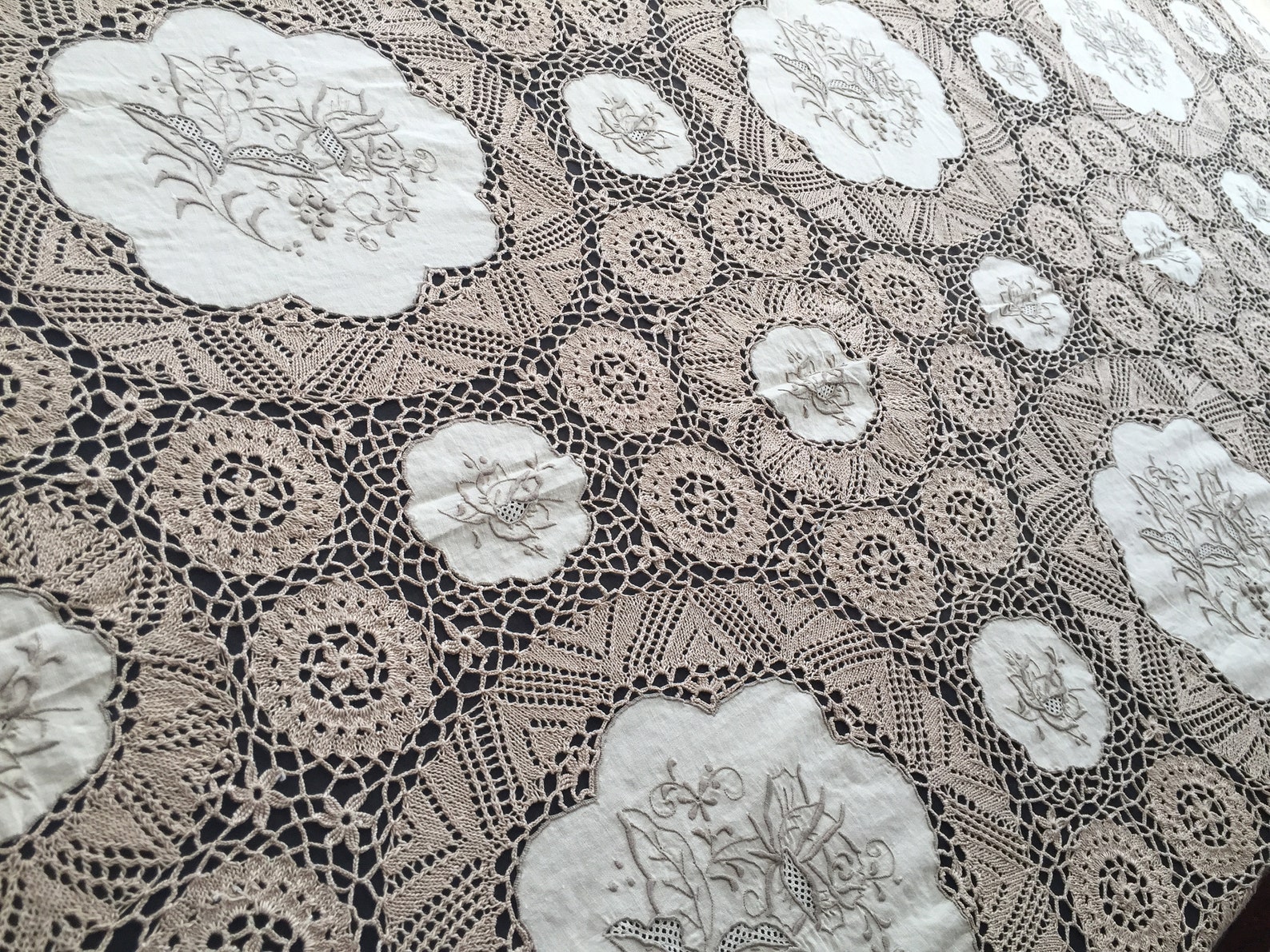 Hand Embroidered Ivory/ecru Large Bed Cover or Tablecloth With Knitted ...