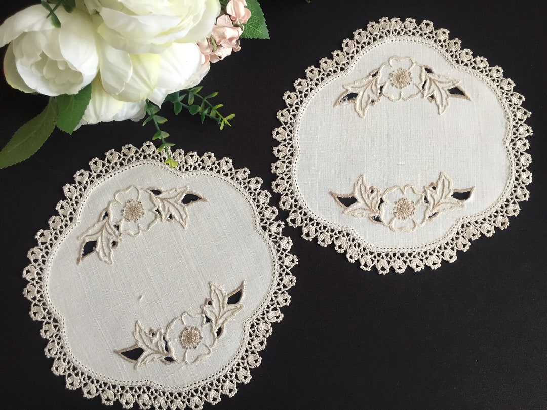 Madeira Cutwork Hand Embroidered Linen Doily Pair With Crocheted Edging ...