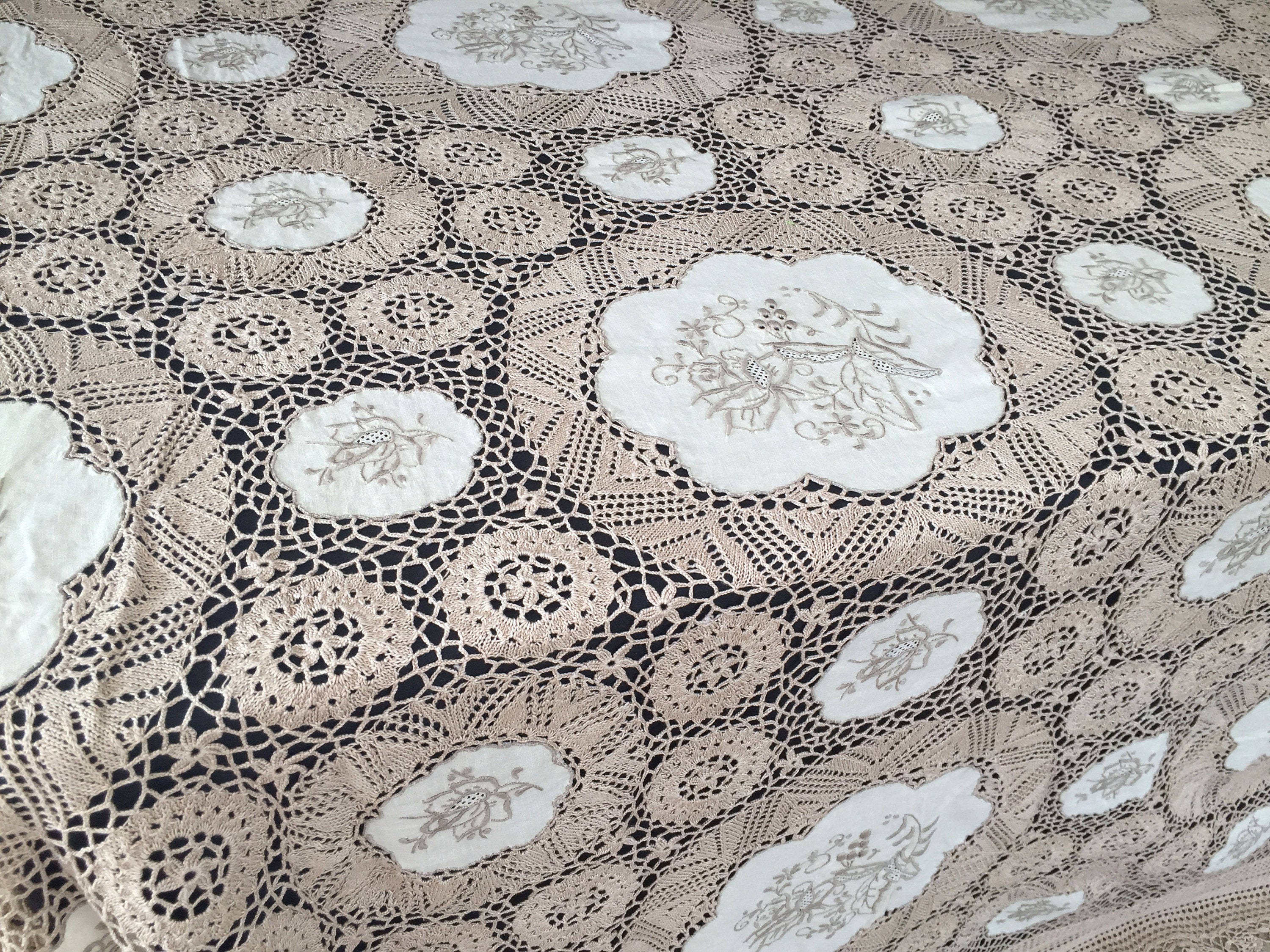 Hand Embroidered Ivory/ecru Large Bed Cover or Tablecloth With Knitted ...