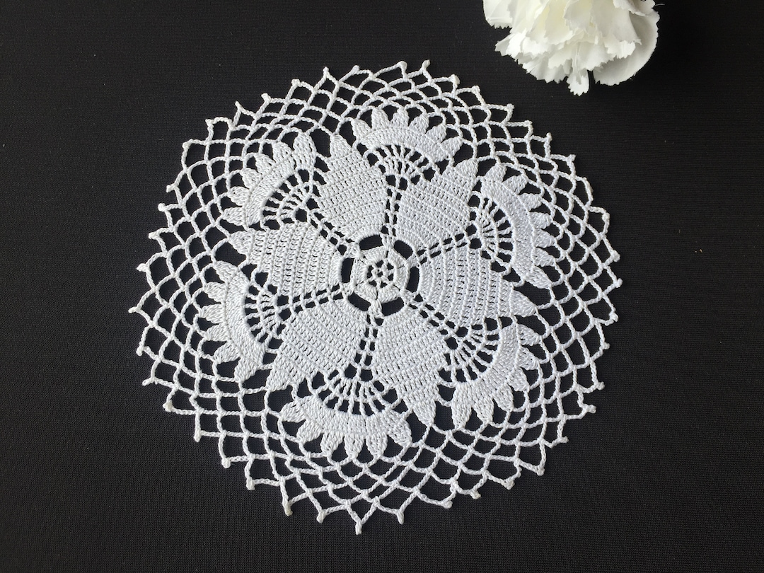 Small Crochet Lace Doily With Flower Pattern - Etsy
