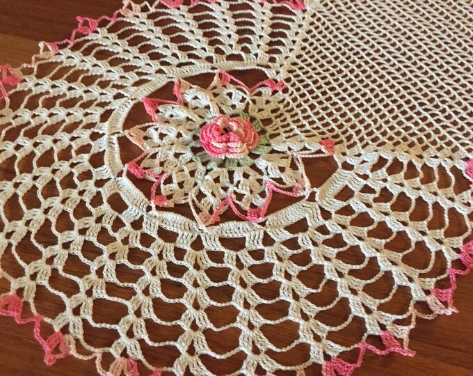 Crochet Lace Table Runner With Raised Variegated Pink Irish Roses - Etsy