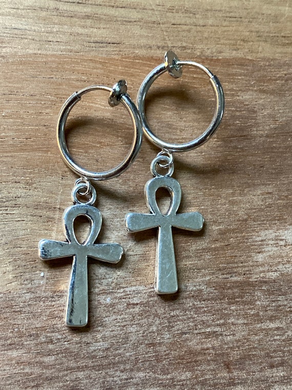 Hanging ankh earring store