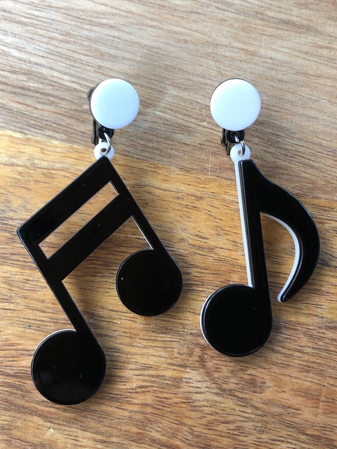 Dangling Asymmetrical Oversized Black Plastic Music Note Clip on ...
