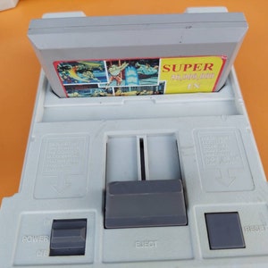 Micro Genius MG-02 PAL Famicom Famiclone 2x Controllers , Zapper ...