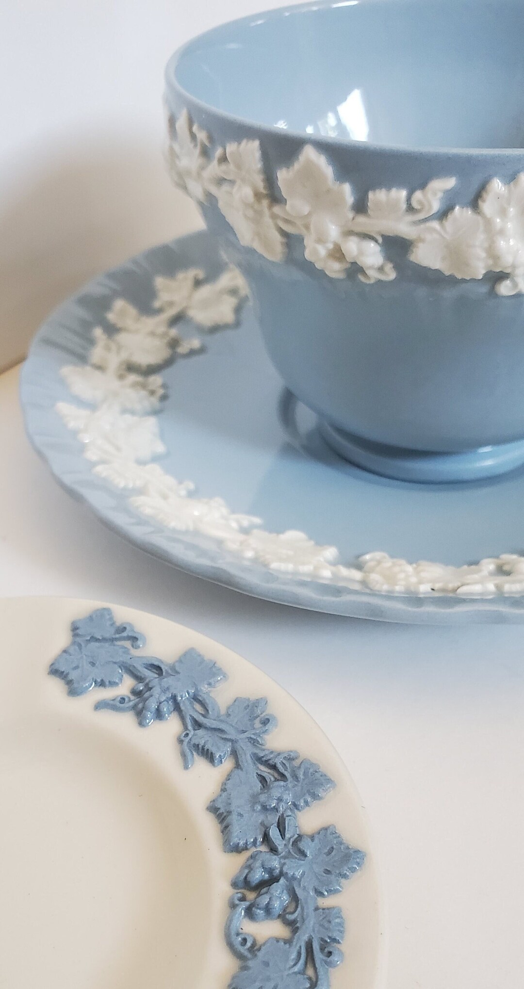 Ca. 1945-62 MC Mid-century WEDGWOOD of Etruria Queensware Cornflower ...