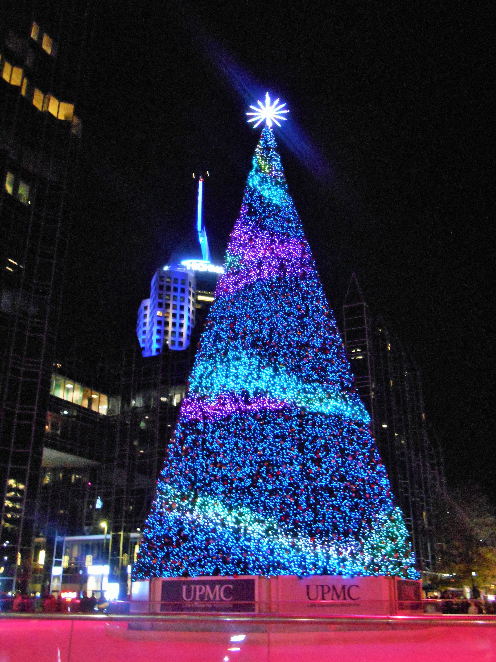 2021 PPG Place Christmas Tree - Etsy
