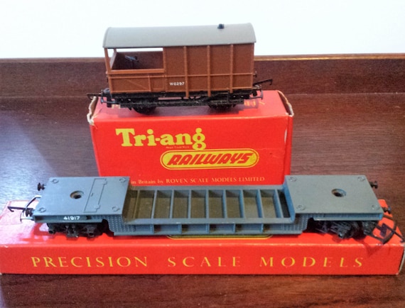 1960s Triang 00 Gauge Wagons R118 and R124 | Etsy New Zealand