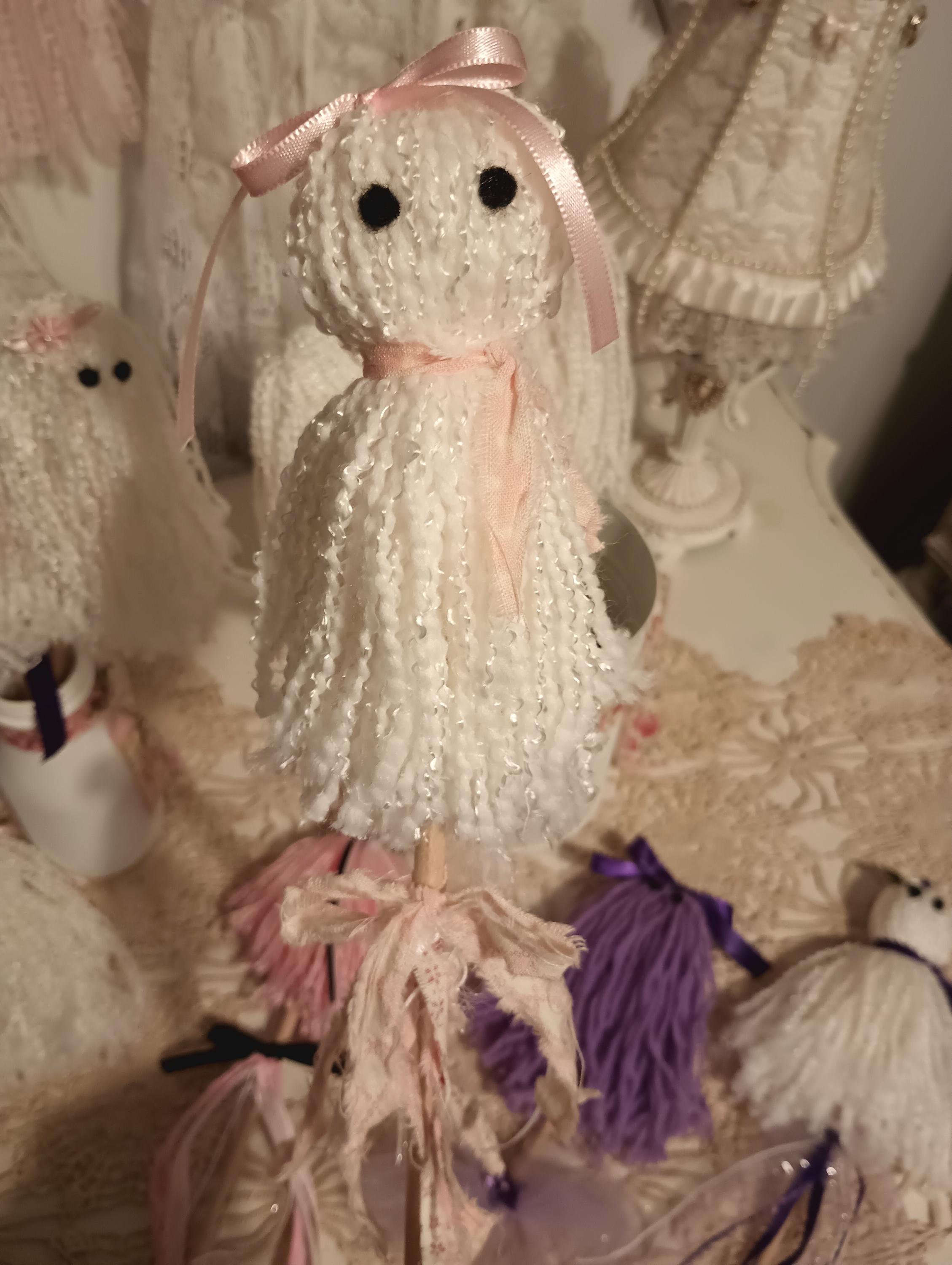 Halloween Ghost Wands,pink Halloween,shabby Chic,yarn Ghosts,pink Ghost ...
