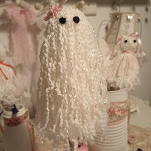 Halloween Ghost Wands,pink Halloween,shabby Chic,yarn Ghosts,pink Ghost ...