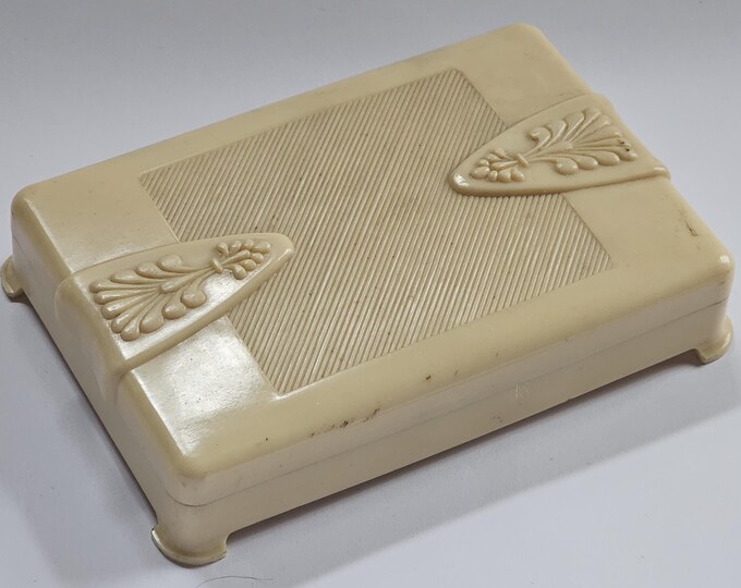 Art Deco Cream Jewellery Presentstion Box or Case, Wilkins Jewellers ...