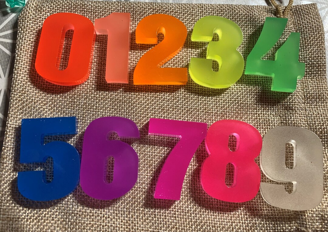 Conjunto de números Rainbow Glow in the Dark para pré-escola e creche ...