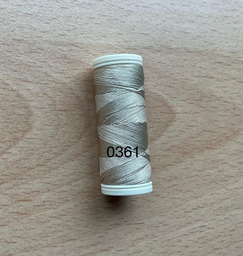 Seta Reale 100% Pure Silk Thread. 80m Reels. Thickness 100 - Etsy