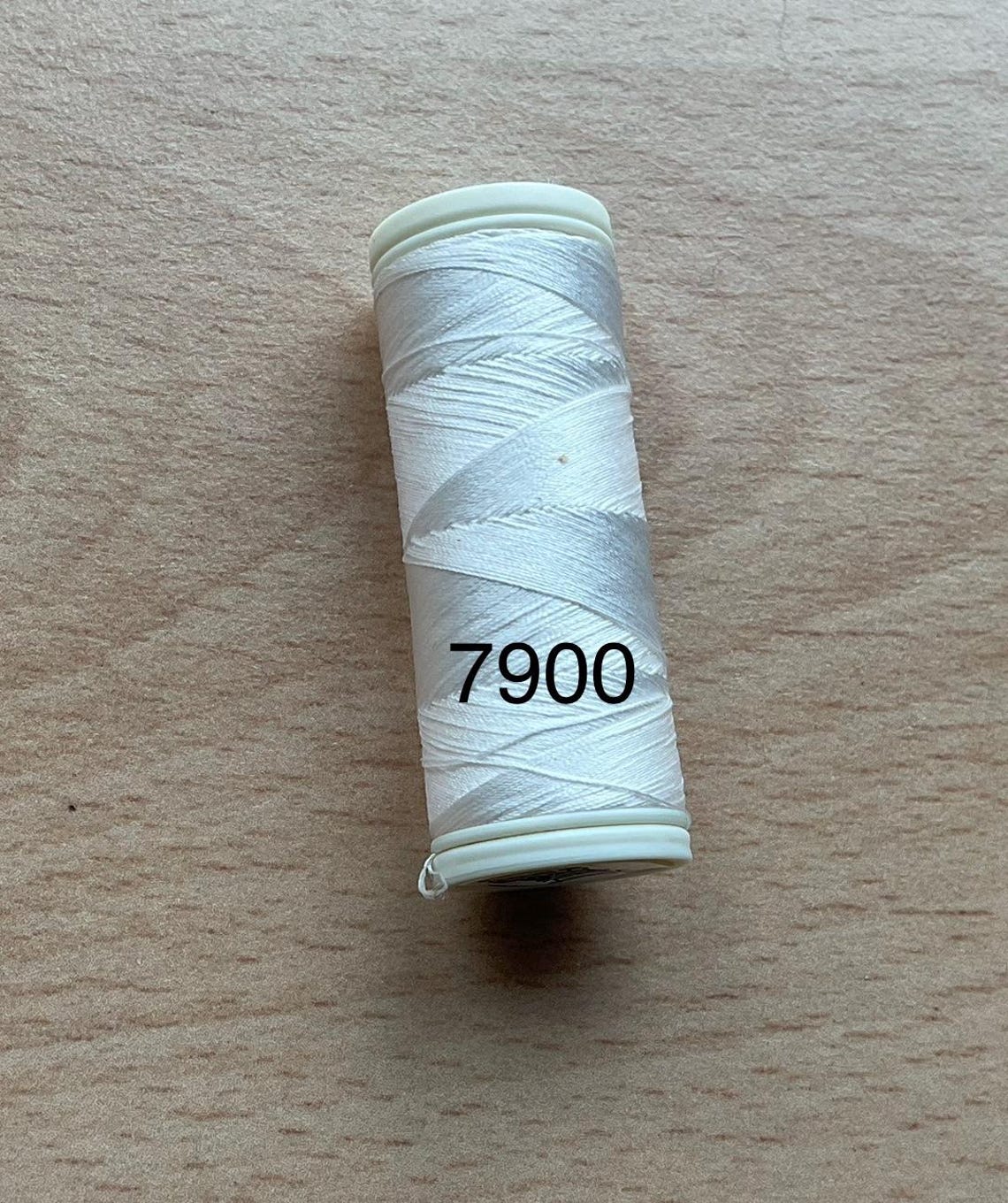 Seta Reale 100% Pure Silk Thread. 80m Reels. Thickness 100 - Etsy