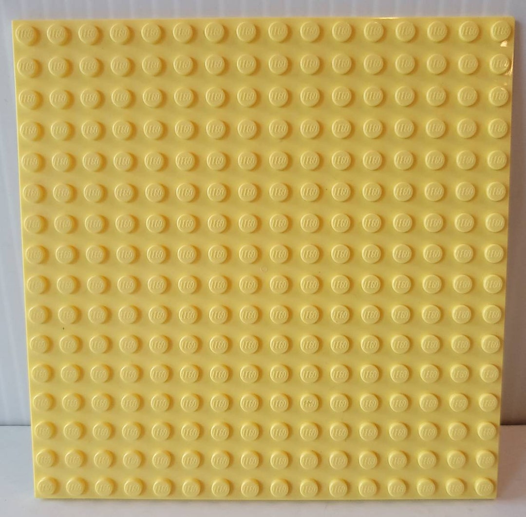 LEGO 1616 Dot Bright Yellow Plate 55 in Baseplate Friends - Etsy