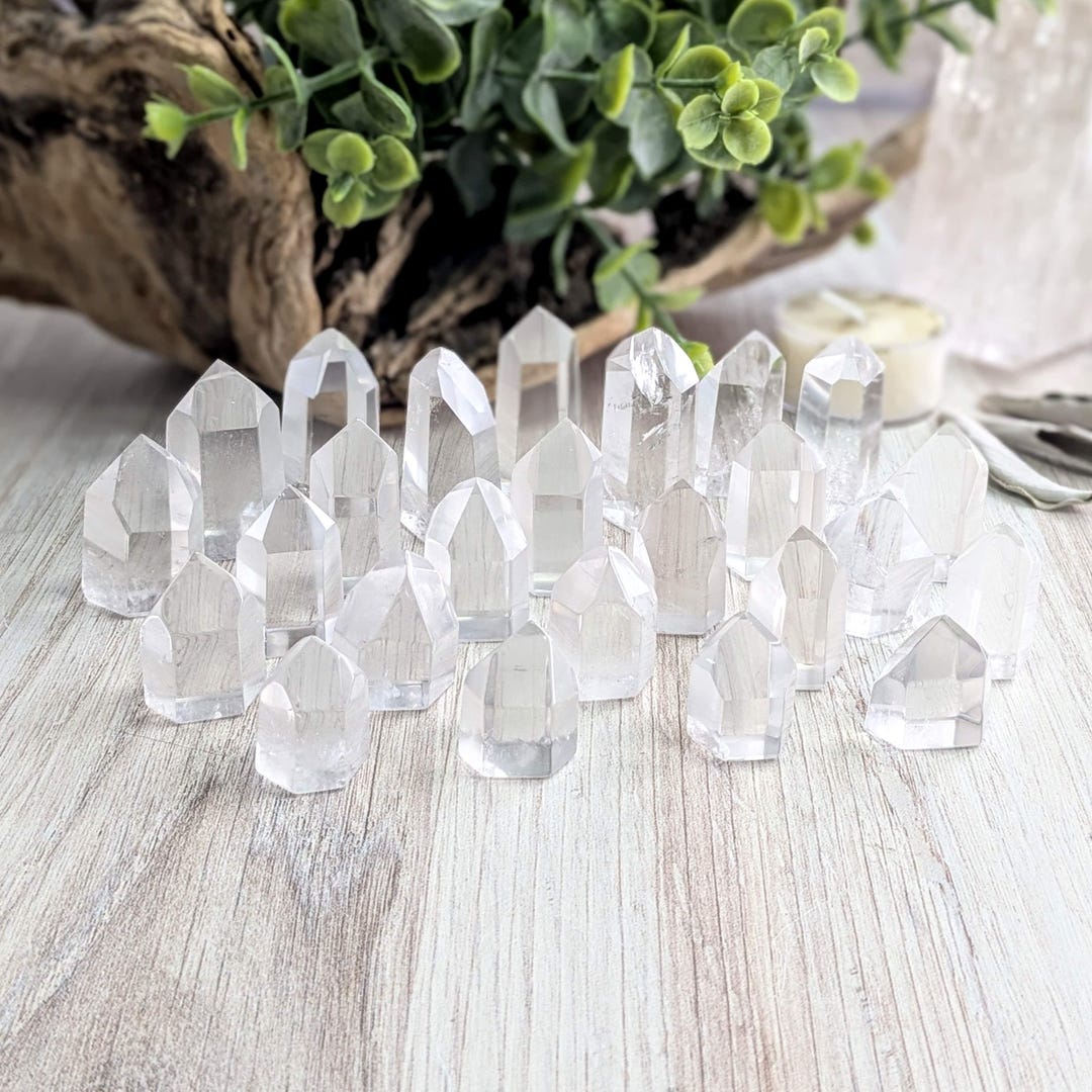 Clear Quartz Tower / Cut and Polished Clear Quartz Generator / Quartz ...