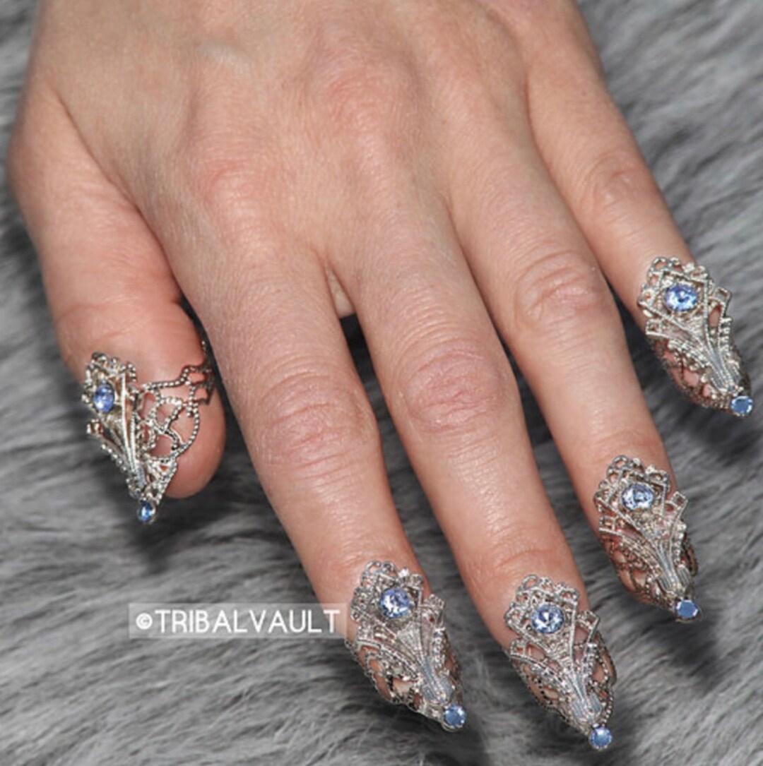 Silver Claws, Sharp Claws, Long Claws, Dragon Claws, Stiletto Nails ...