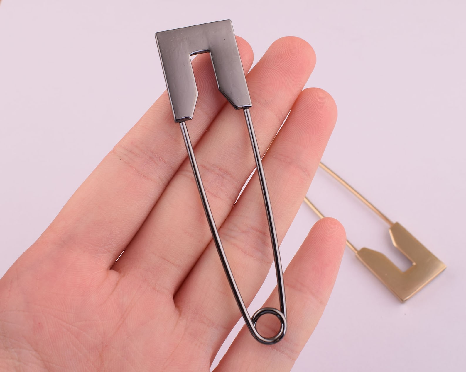 Jumbo Safety Pins 10 Pieces Light Gold/gunmetal Large Safety - Etsy