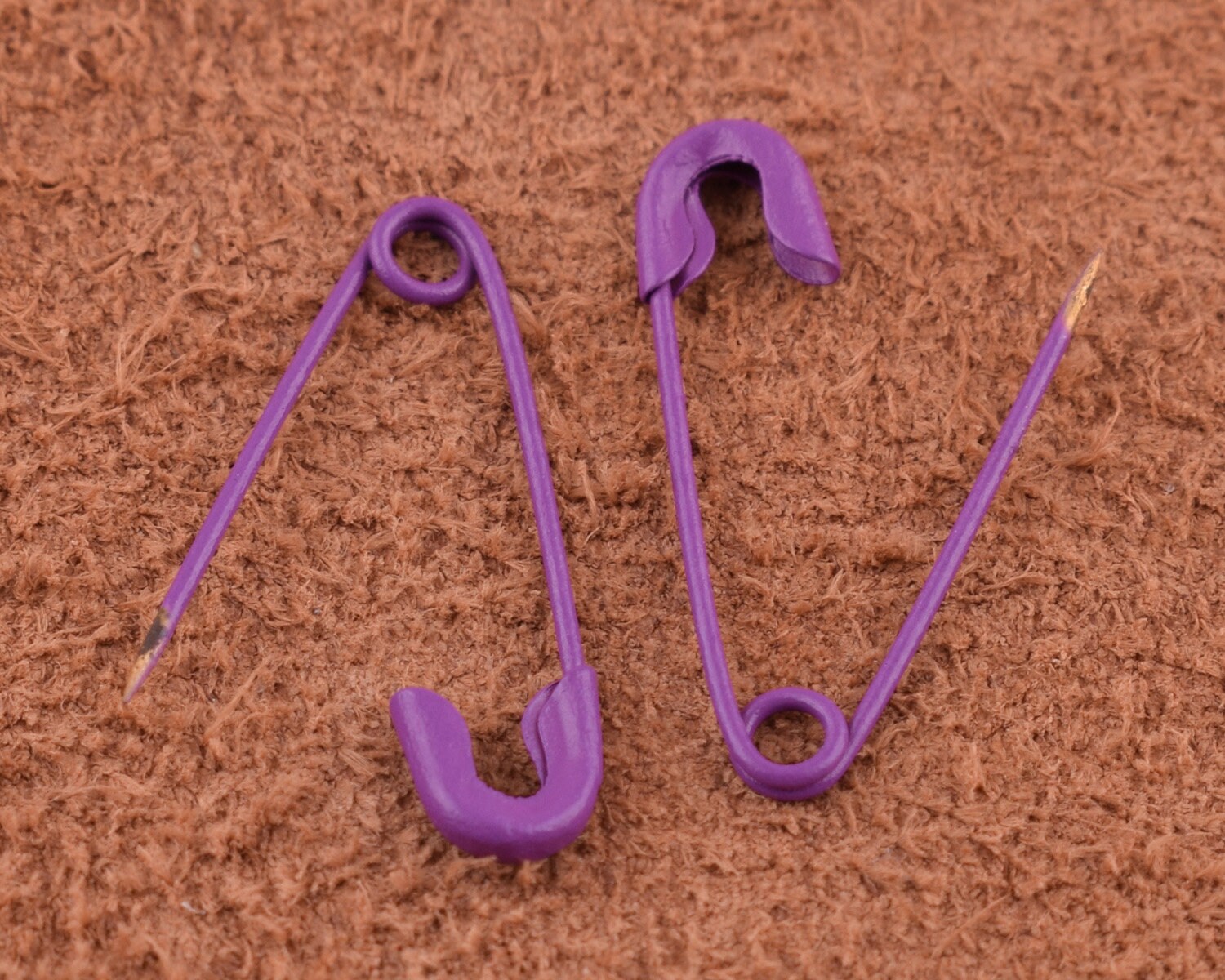 Small Safety Pins/ 100 Pieces Purple Small Safety Pins/ Three - Etsy