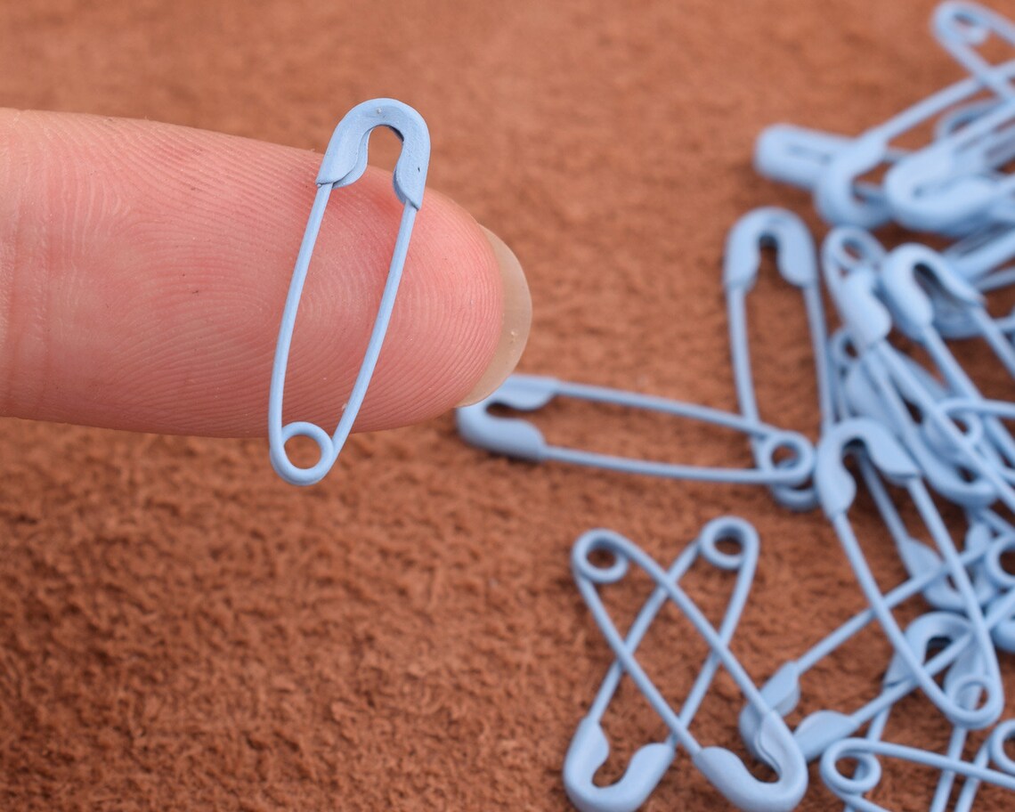 Small Safety Pins/ 100 Pieces Purple Small Safety Pins/ Three - Etsy