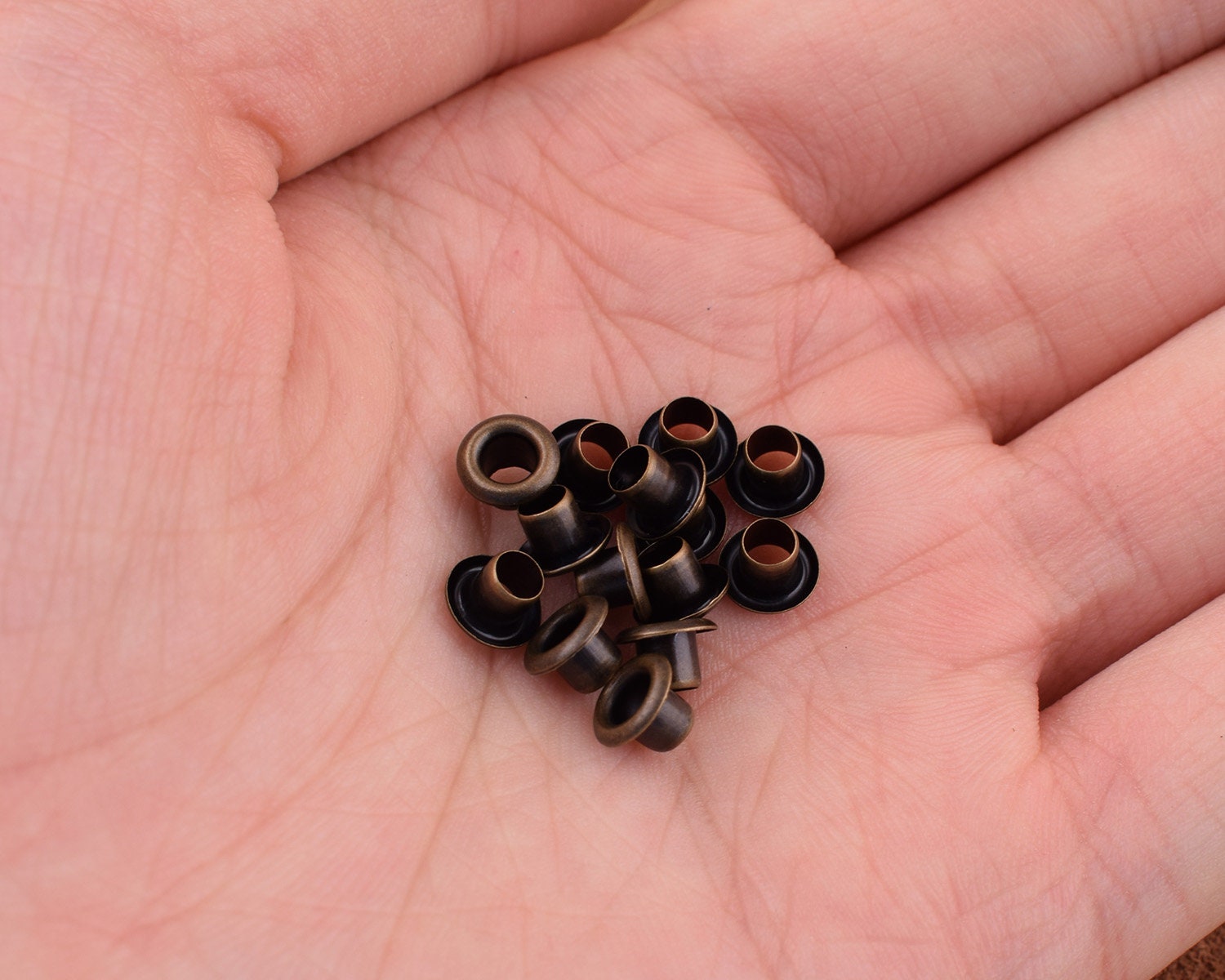 Bronze Eyelets 200pcs 3mm Mini Round Grommet Eyelets for Sewing Bead ...