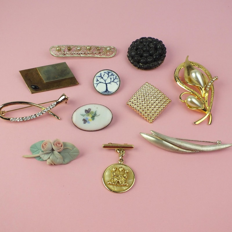 Vintage Brooch - Etsy