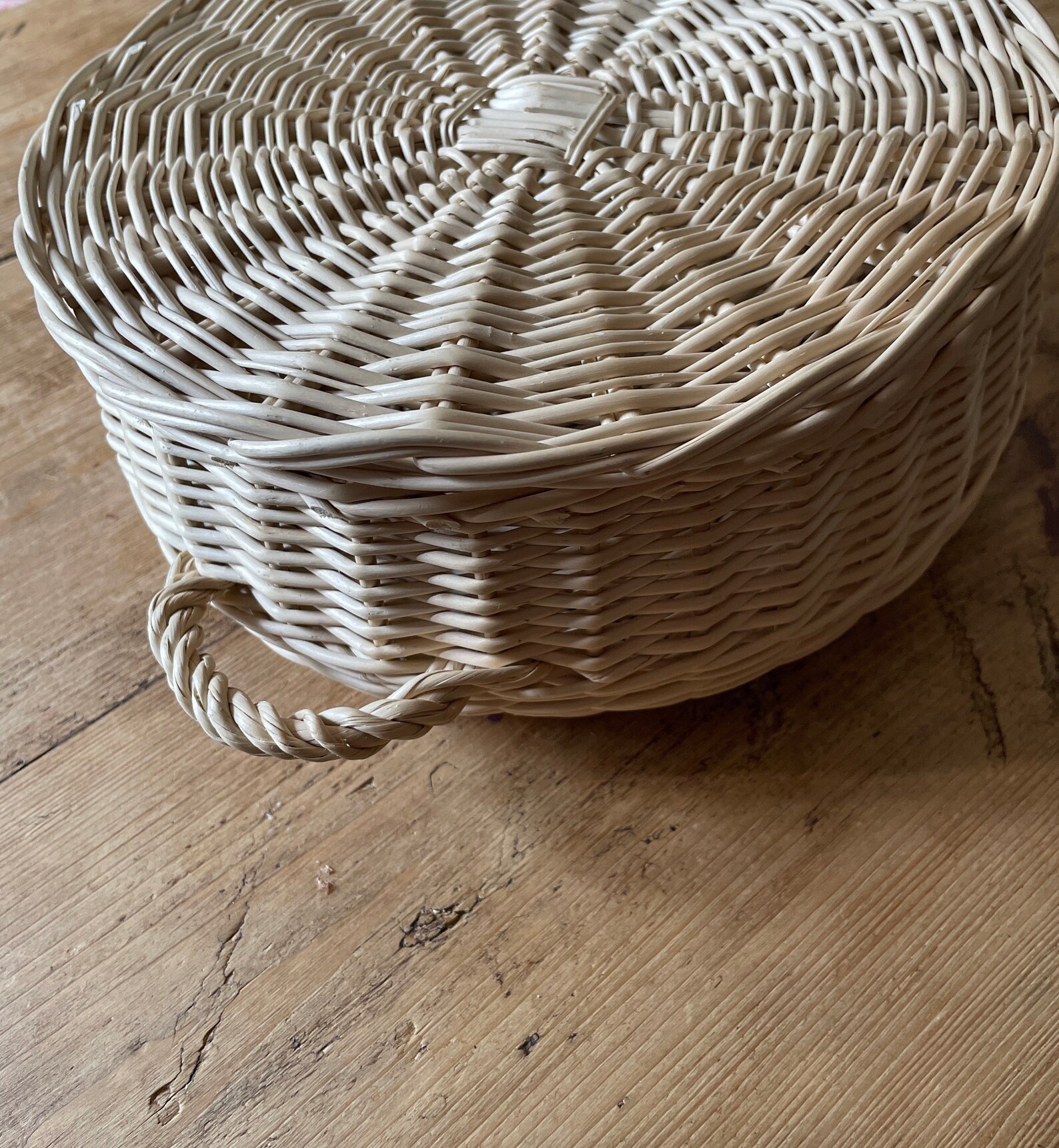 CREAM BLEACHED Wicker Rattan Round Storage Basket , Basket With Lid ...
