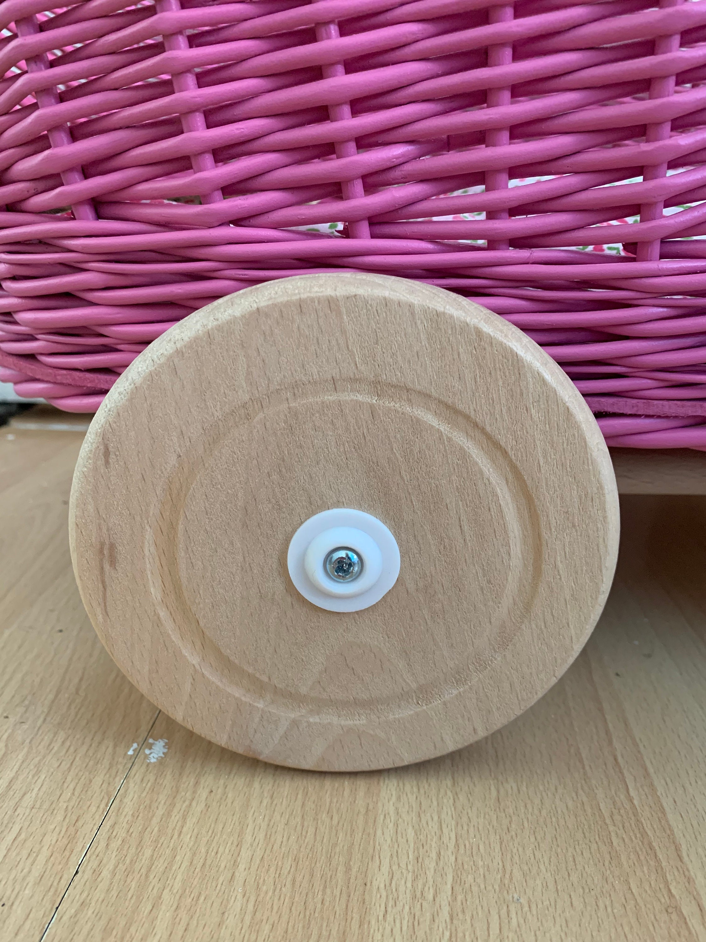 LUXURY Wicker Pram With Bow and Bedding Included Wicker Pram - Etsy UK