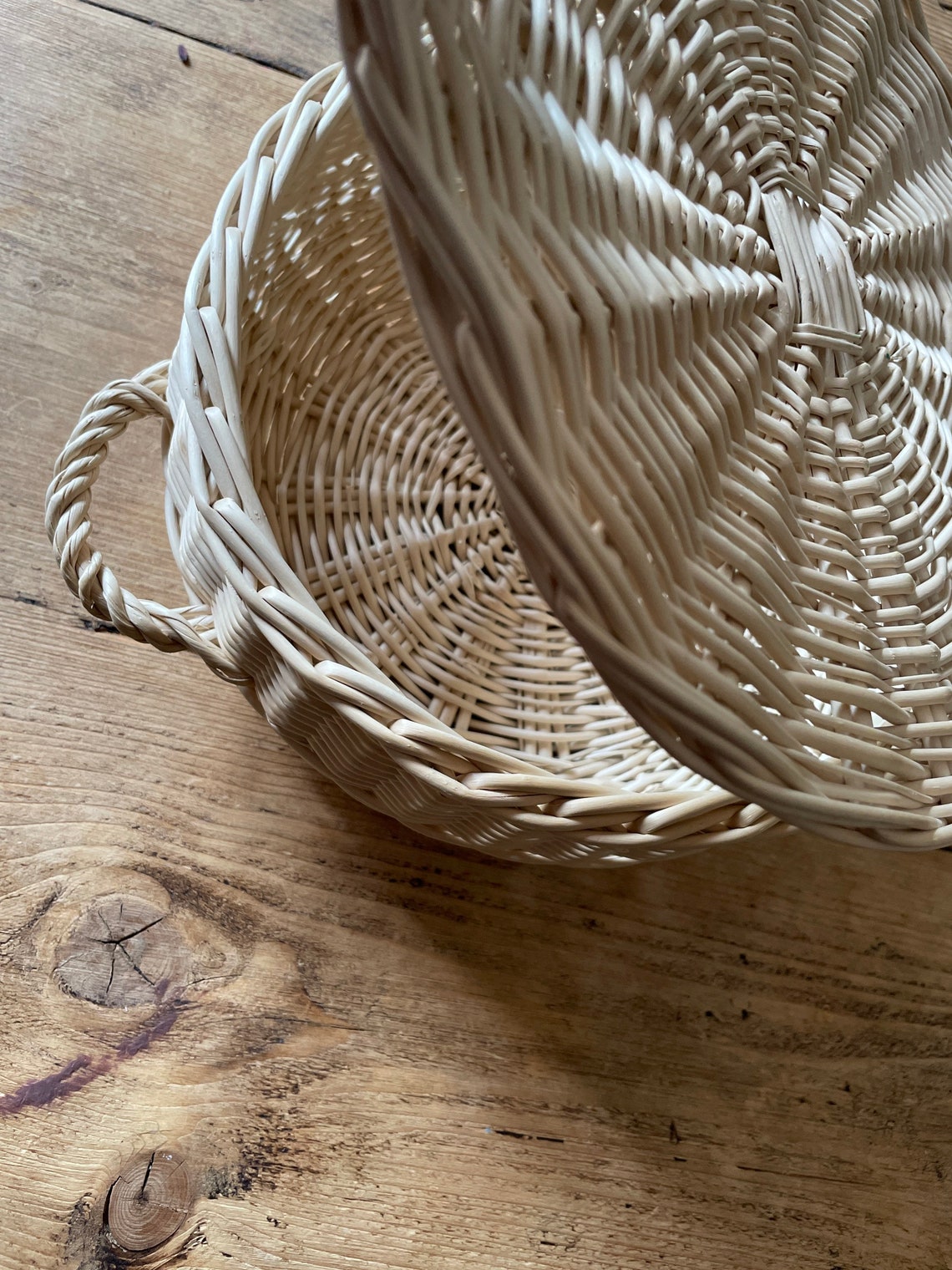 CREAM BLEACHED Wicker Rattan Round Storage Basket , Basket With Lid ...