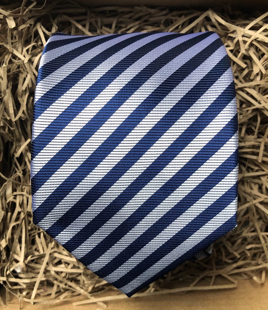 Corbata a rayas azul marino y plateada: Corbata formal de hombre para ...