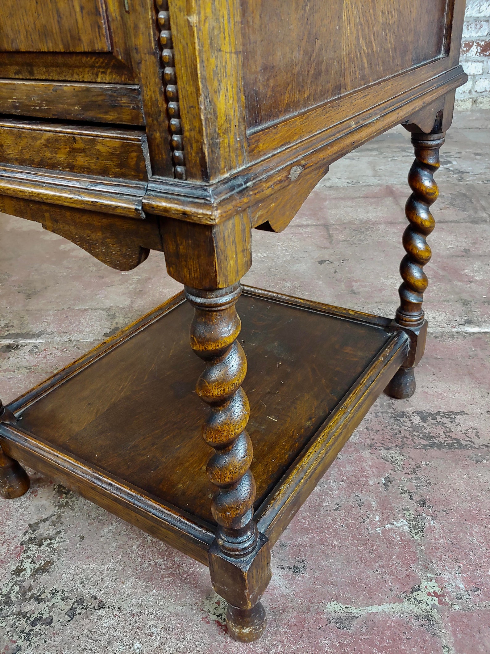 Itonia "hand Crank" Gramophone W/beautiful Carved Oak Cabinet C.1910's ...