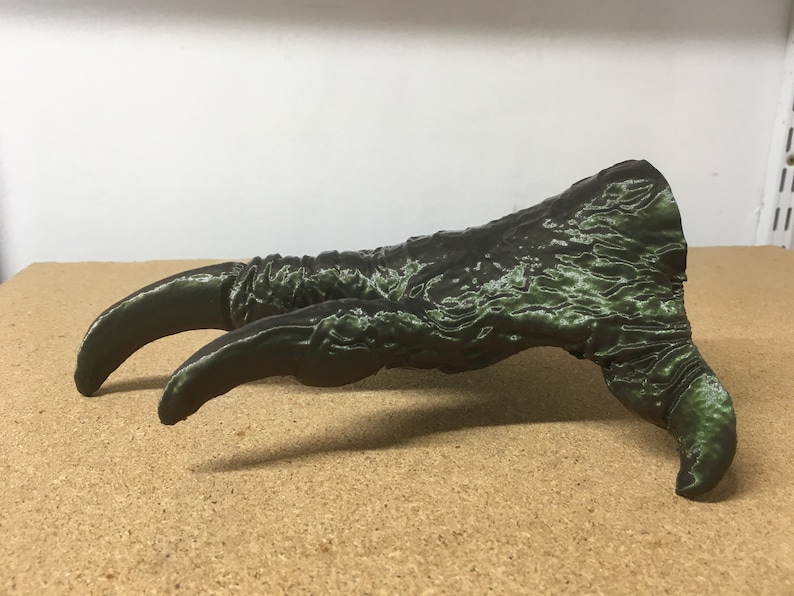 Demon Claw Hand Wall Hook 20CM Tall | Creepy Halloween Witch Hand Decor ...