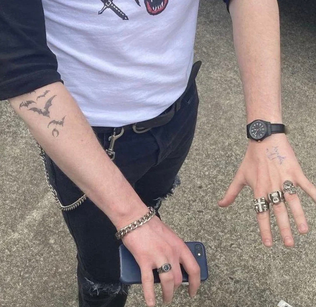 Eddie Munson Crosshairs Cross Skull Ring, Hog with Wings Ring, Fanged ...