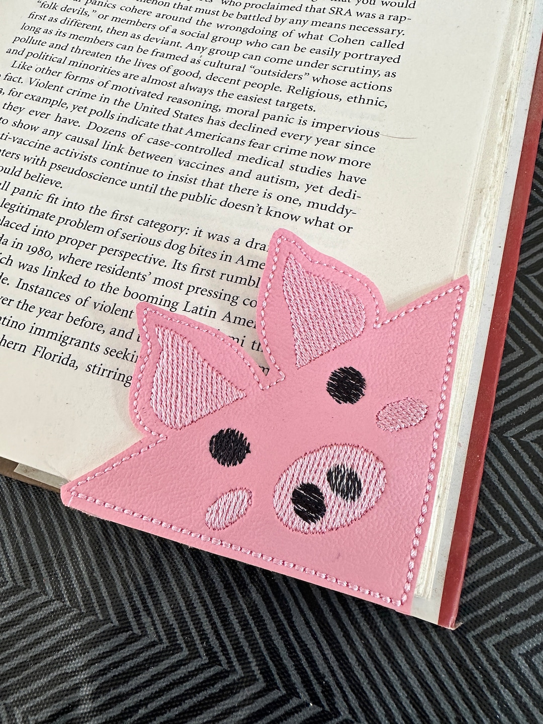 Pig Bookmark Corner - Etsy