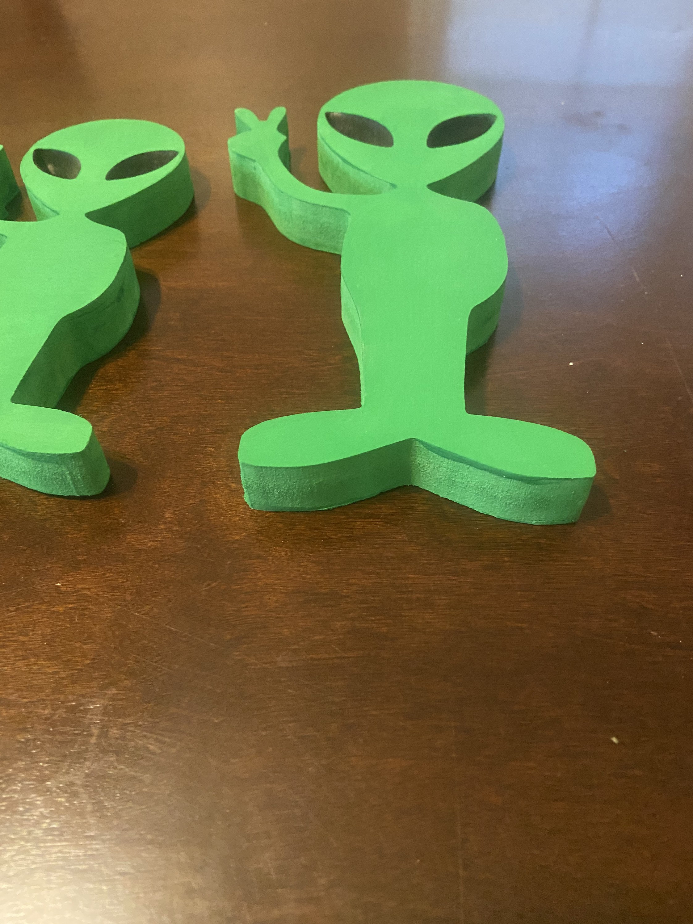 Alien Family Wood Carved Alien Cutouts - Etsy